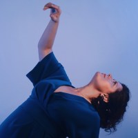 Clara Néville – Clara Néville est une chanteuse autrice compositrice ...